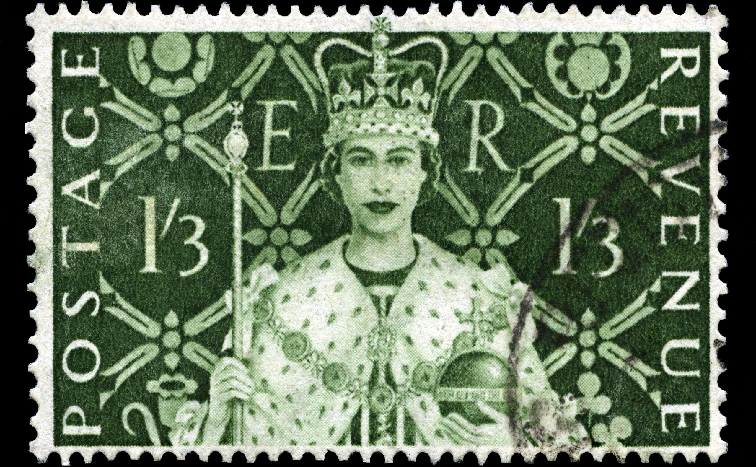 Crown and court, continuity and change: the implications of a monarch's ...